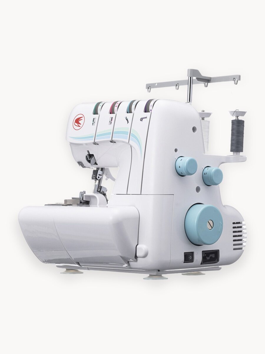 Оверлок Чайка 777 2/3/4-ниточный, 12 видов швов, мусоросборник в комплекте