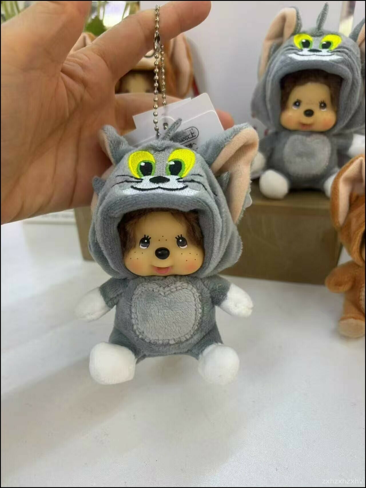 Куклы Monchhichi 15 см, подарочные коробки, брелок, сумка, подвески, ручная кукла, виниловые плюшевые игрушки, Том и Джерри, девочка, оригинальные подарки, украшения,