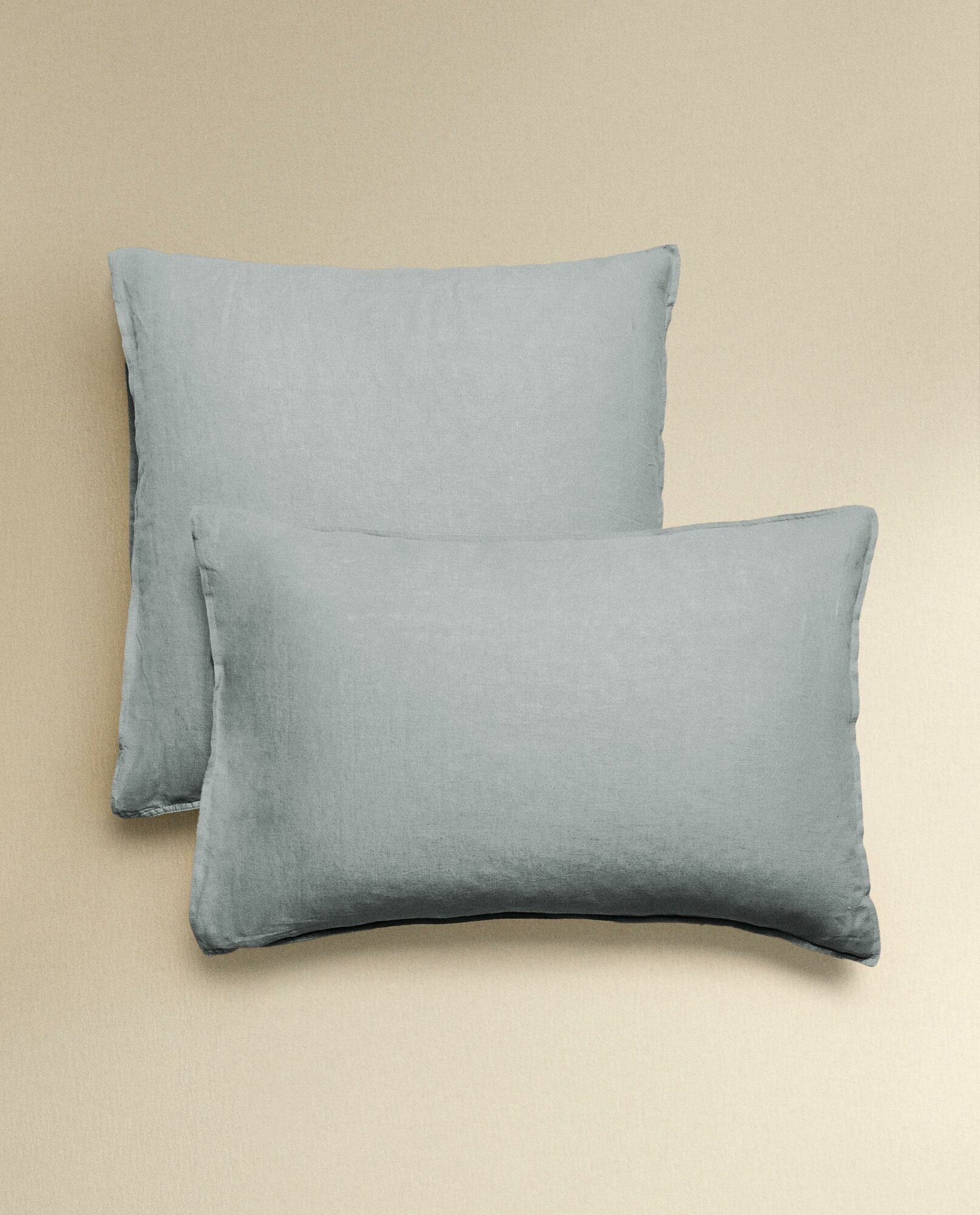 Наволочка из выстиранного льна, 50 x 75 cm , серый/синий/голубой. Бренд - Zara Home
