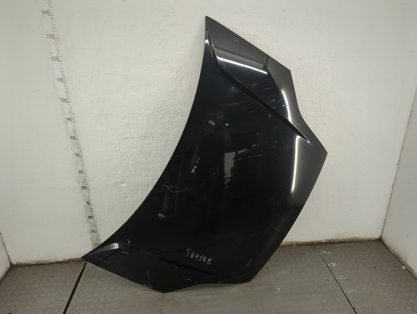Капот Ford Fiesta Б/У