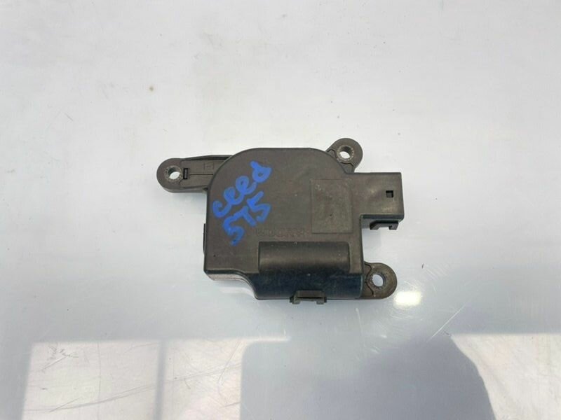 Сервопривод заслонки печки Kia Ceed 2009 971251H000 ED G4FC (с пробегом)