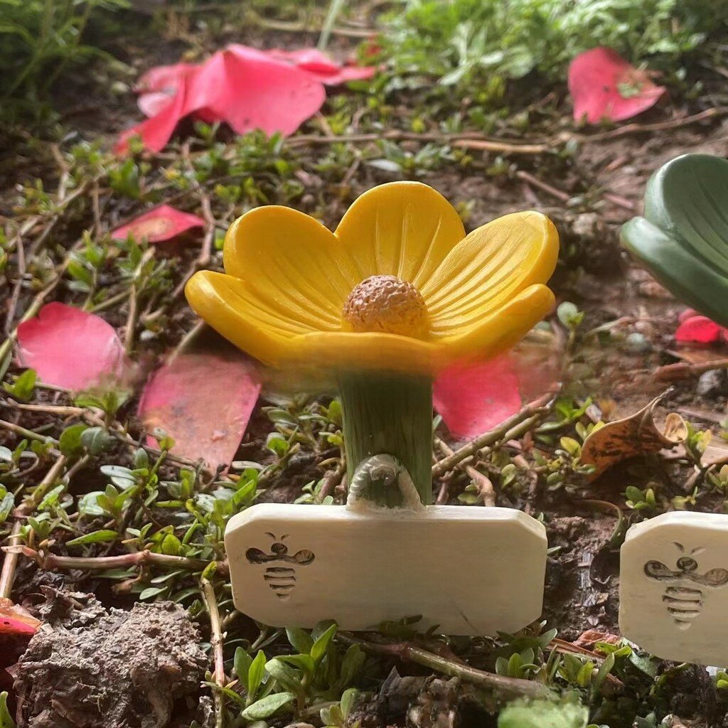 Garden resin insect drink dispenser with flower shape for home and gift occasion yellow