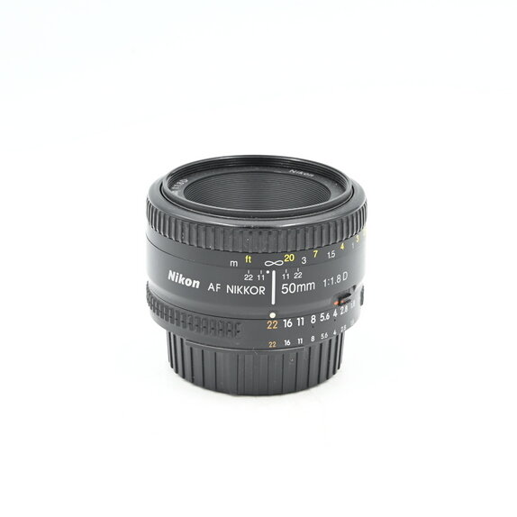 Объектив Nikon AF 50mm f/1.8D