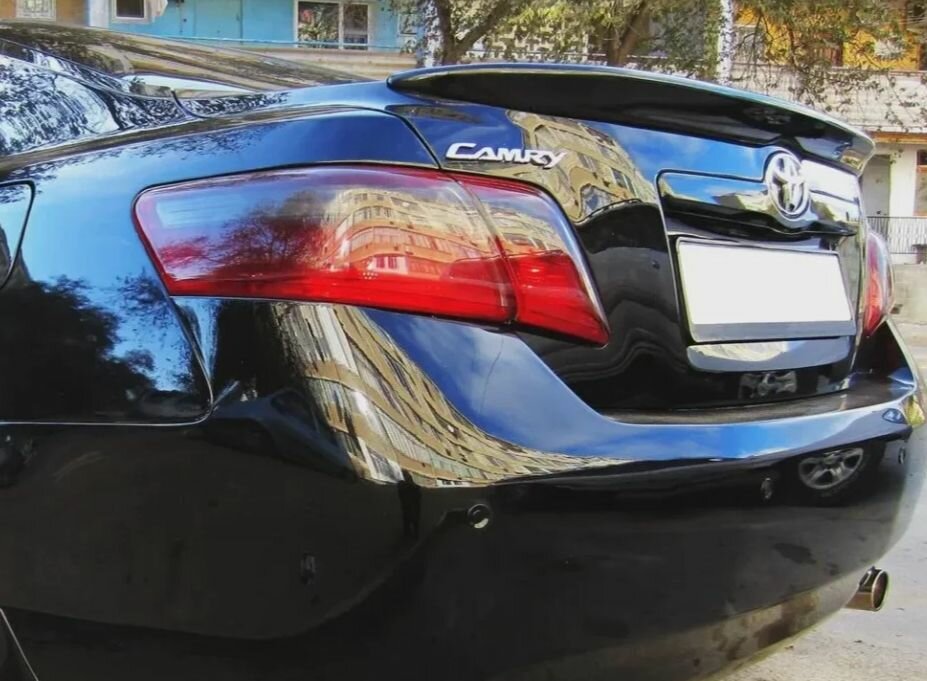 Спойлер на Toyota Camry 40 (чёрный глянец)