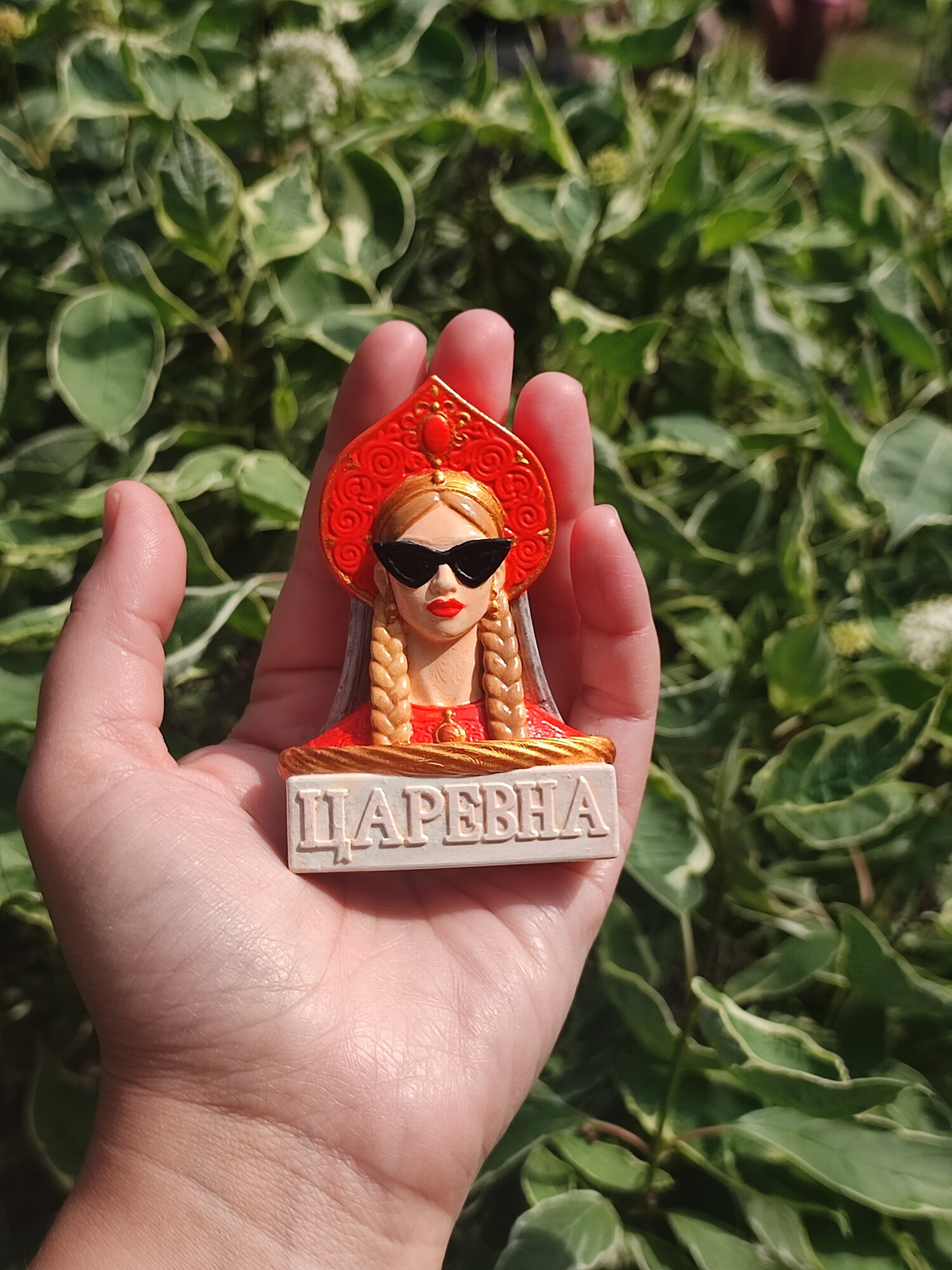 Статуэтка настольная для декора и интерьера "Царевна", 1 шт, Красная, ручная роспись