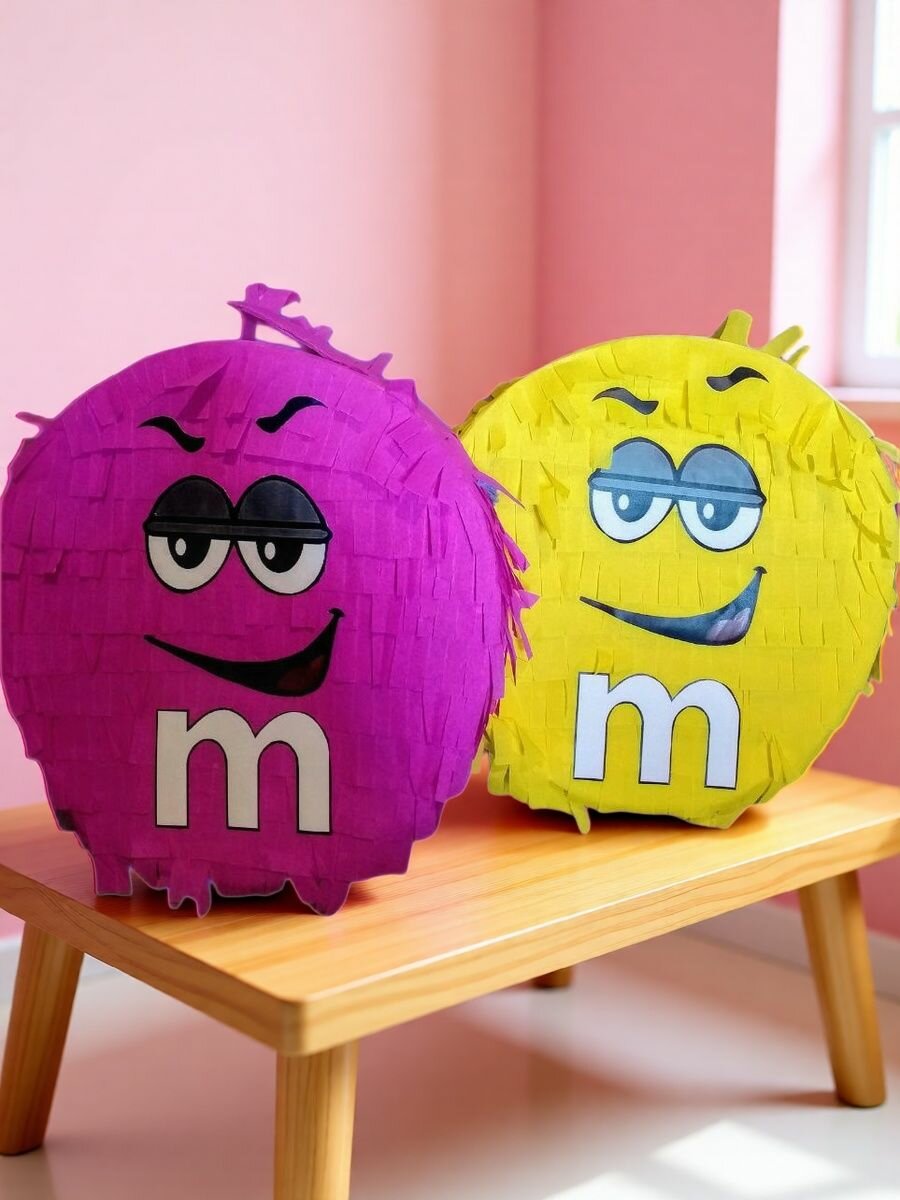 Набор пиньят для праздника M&Ms