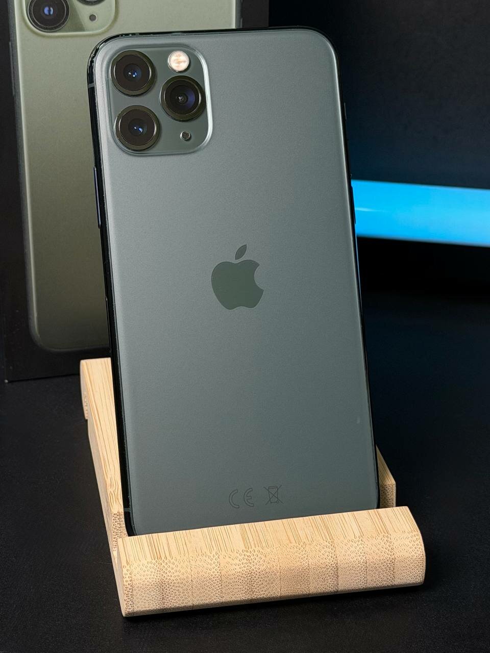 Смартфон Apple iPhone 11 Pro, 256 ГБ, nano-SIM + eSIM, зеленый