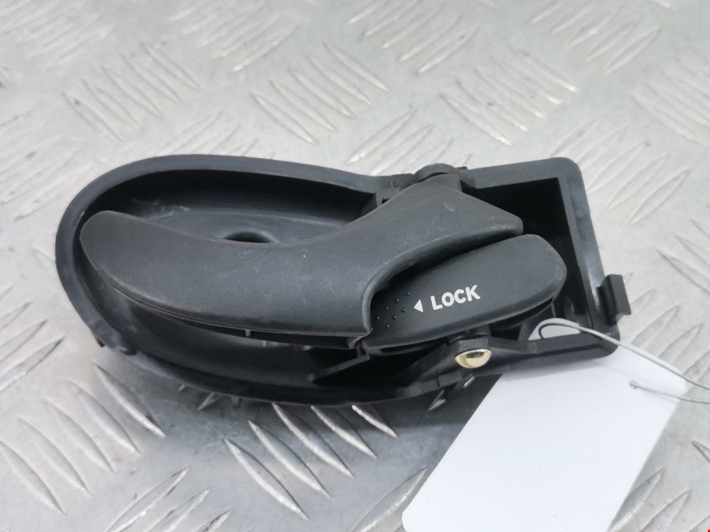 Ручка двери внутренняя задняя правая / 1757969 XS41A22600AK 1097633 для Ford Focus 1 (с пробегом)