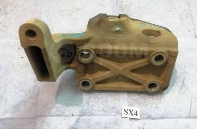 Кронштейн опоры двигателя Suzuki SX4 Б/У с пробегом