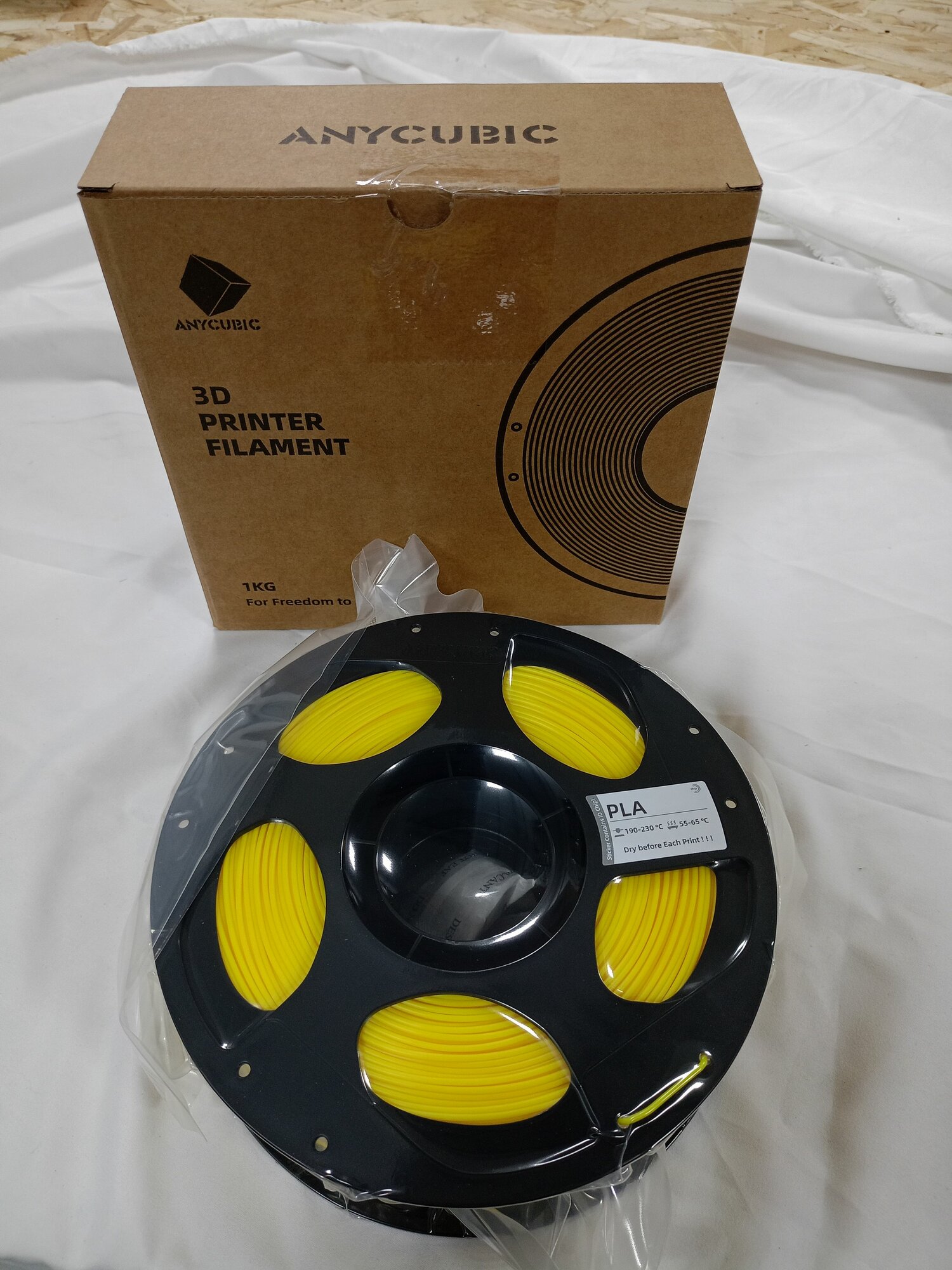 Филамент Anycubic PLA пластик для 3D принтера - желтый (yellow) 1кг (1.75мм)