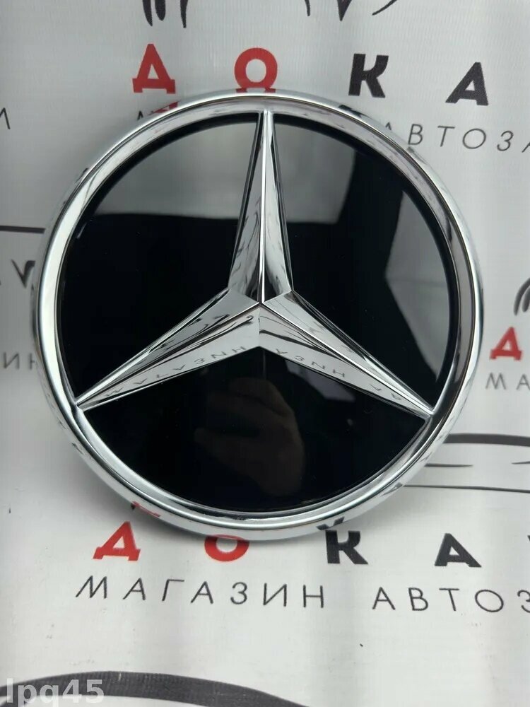 Автомобильная эмблема бестселлер