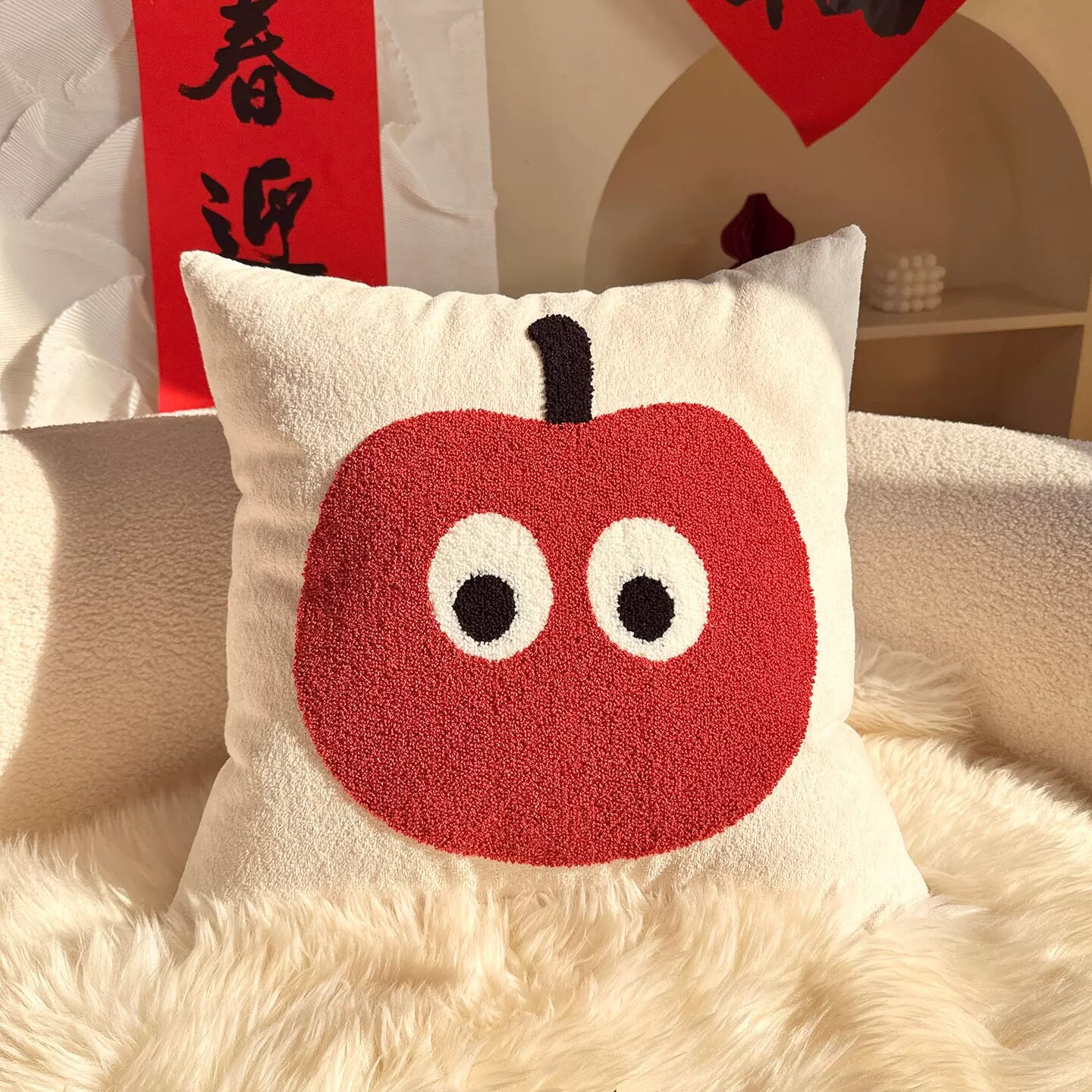 Наволочка с рисунком латте-яблока 45x45 см для кровати, дивана или изголовья — только чехол