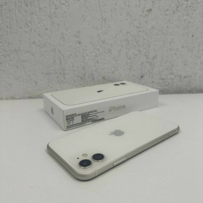 Смартфон Apple iPhone 11 4/64 Белый — фото 1