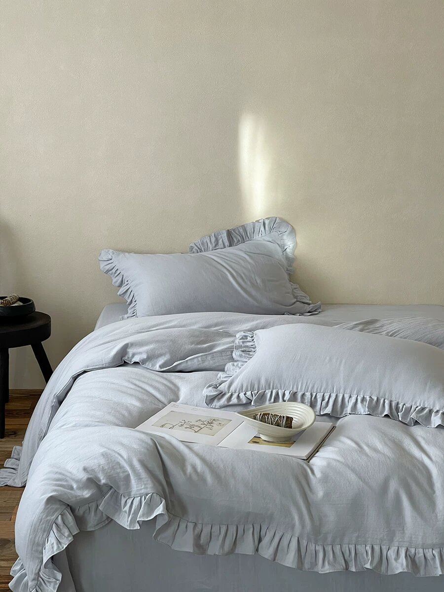 Комплект постельного белья Island Mist Blue в корейском стиле: нежно-голубой, с кружевом, однотонный, из чистого