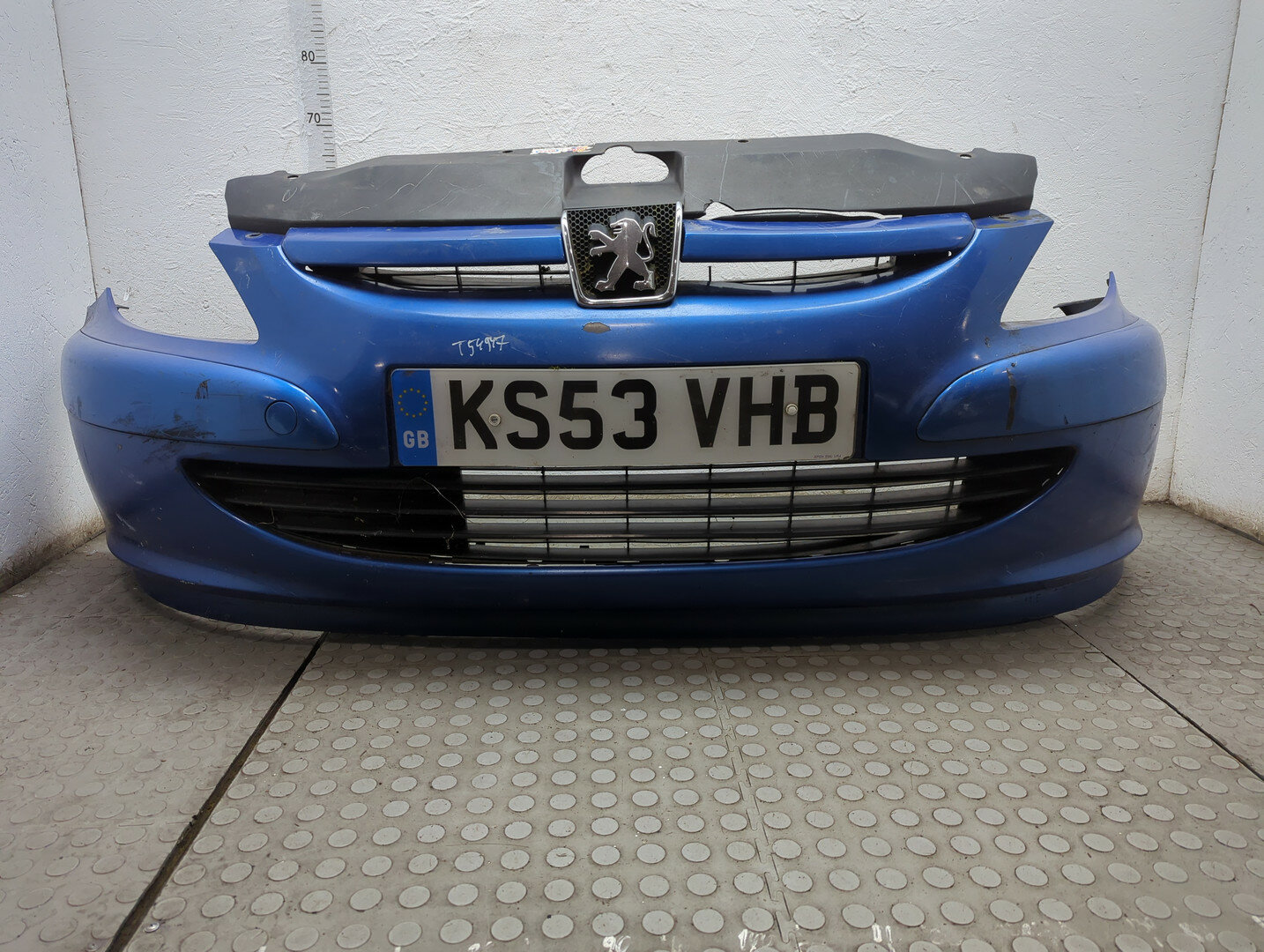 Бампер передний Peugeot 307 Б/У