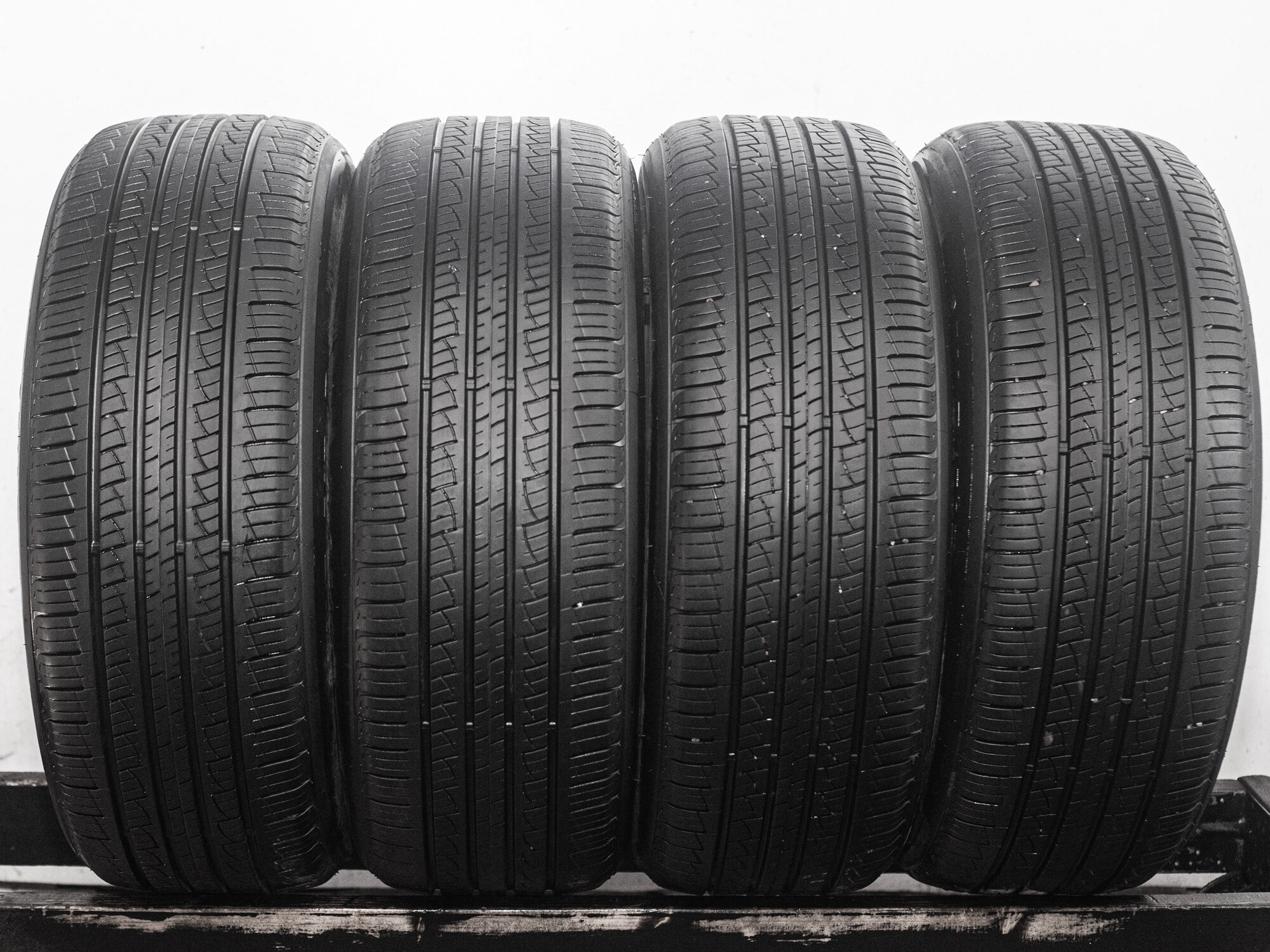 Wanli AS028 235/55 R19 101V