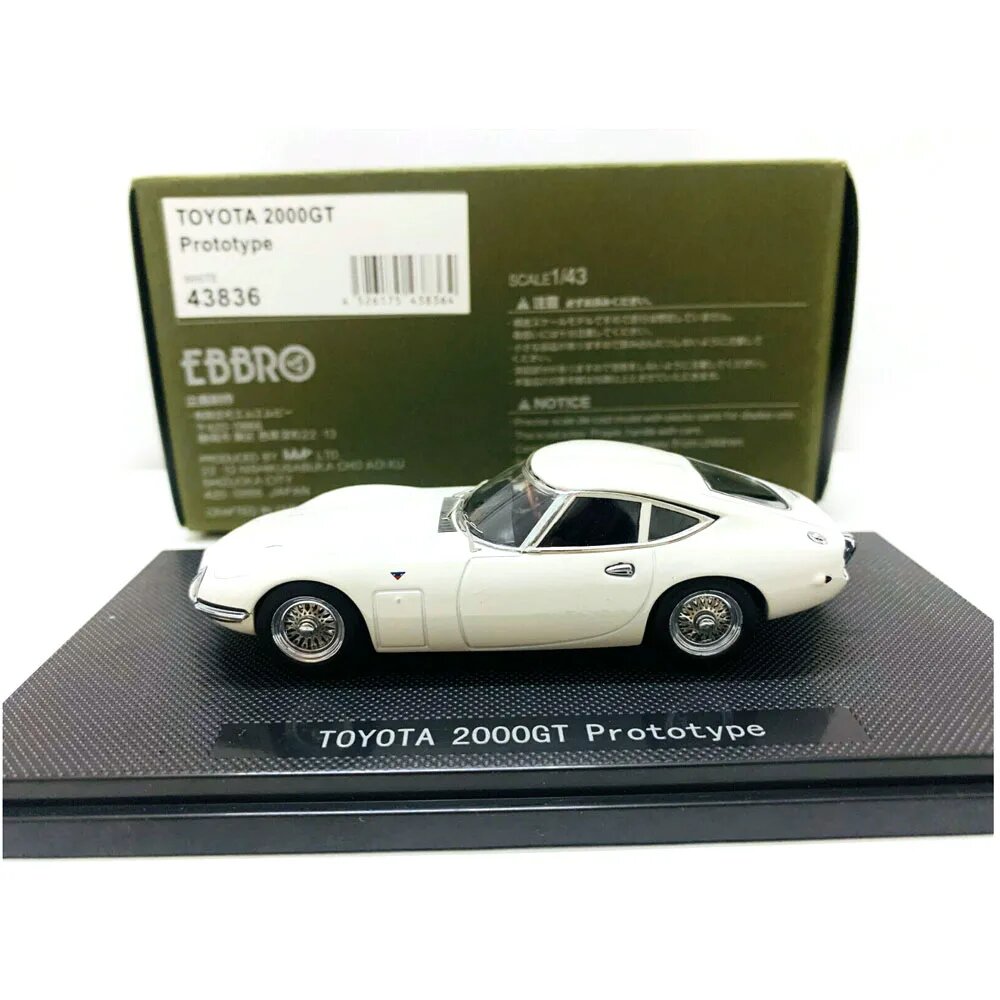 Модель автомобиля Ebbro 1/43 2000GT