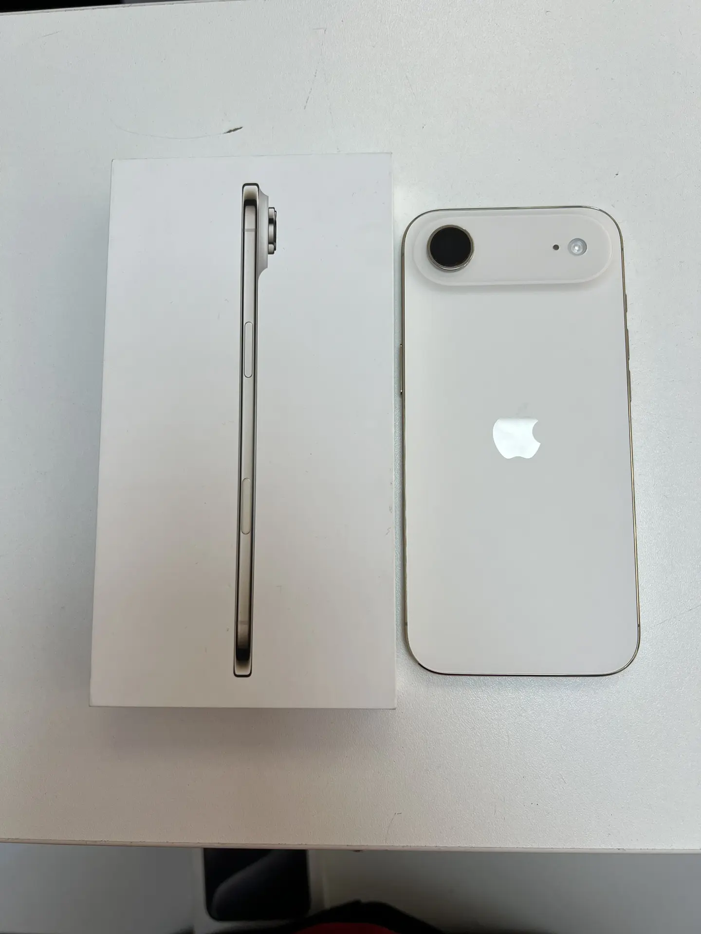 Apple IPhone Air 256 GB — фото 1