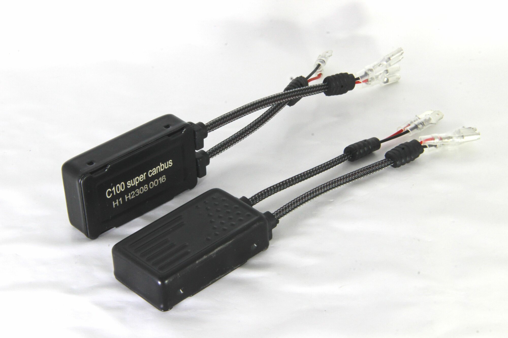 Обманка для автомобильных LED ламп H1/H3 EMC+Canbus (2шт)