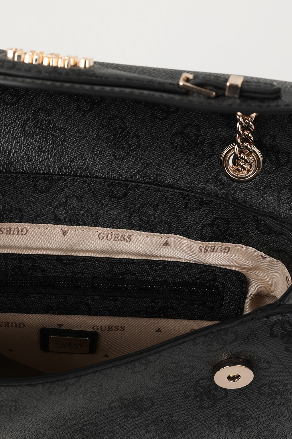 Сумка кросс-боди GUESS, черный — фото 1