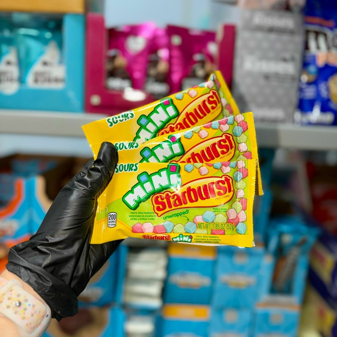 Жевательные конфеты Starburst fruit chews mini sours/Старбест кислые конфеты 3 шт. по 52 гр.