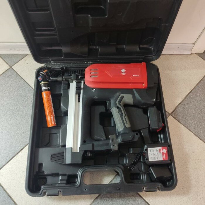 Монтажный пистолет FANG TOOLS GSN40