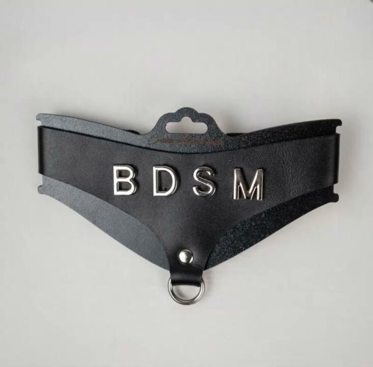 Ошейник "BDSM" - стильный и функциональный аксессуар для любителей БДСМ и любовных игр Crazy Handmade — фото 1