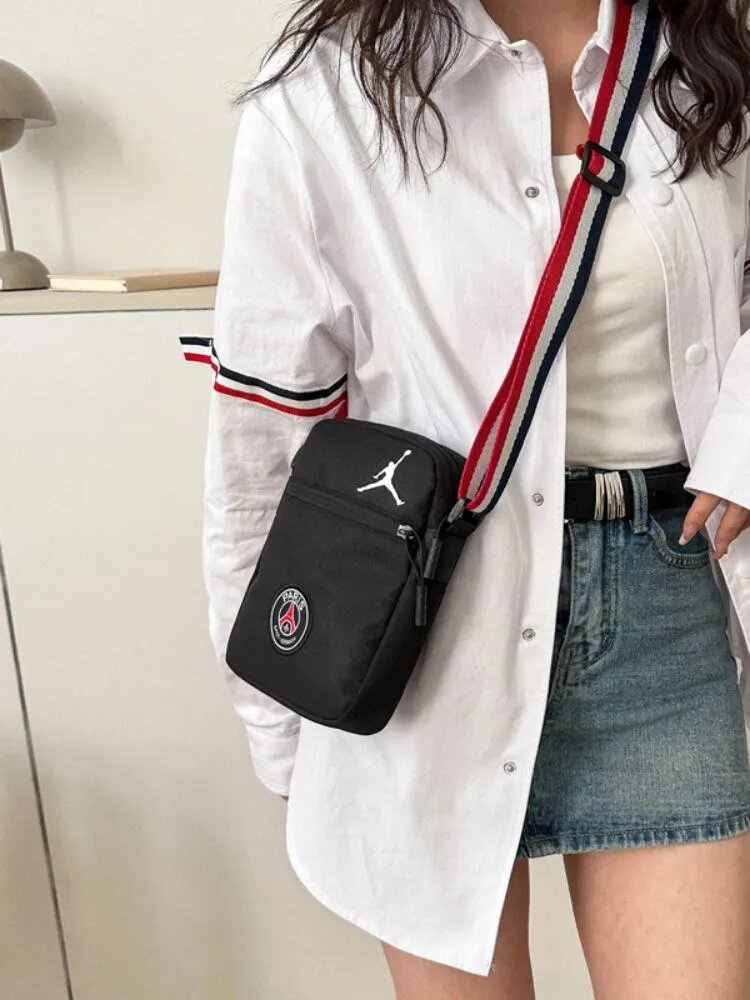 Сумка Jordan Paris Saint-Germain PSG черная спортивная для мужчин и женщин — фото 1