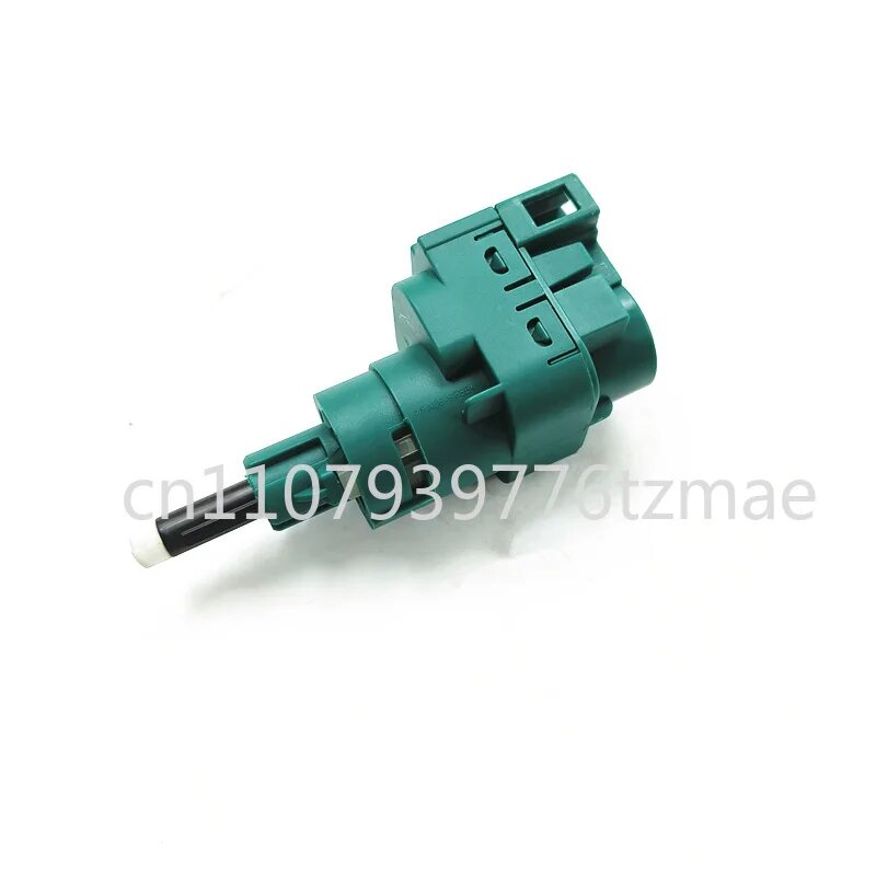 Датчик стоп-сигнала для VW Golf R32, Touran, Santana, Jetta, Caddy, Passat, Polo, Skoda Octavia, Audi A3, R8, 6Q0945511, 6Q0945511A