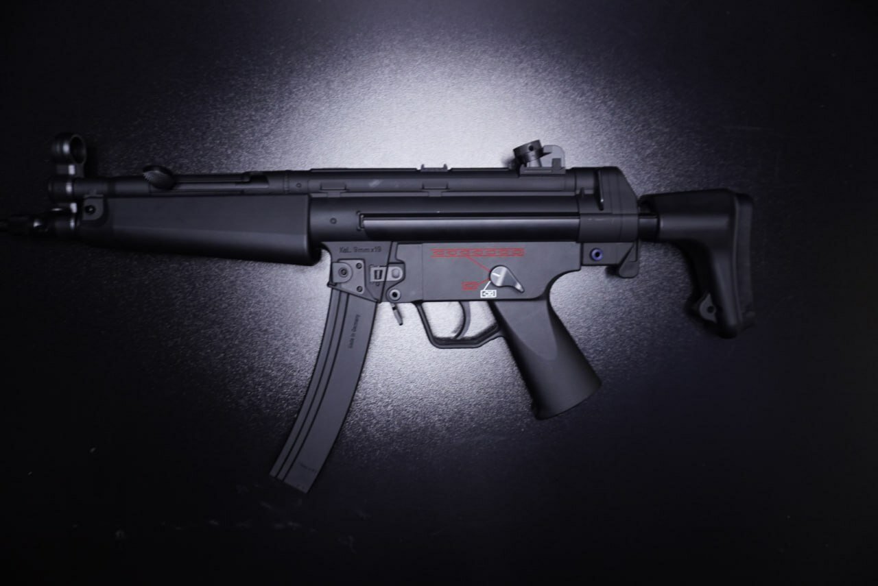 Орбиз пистолет-пулемет MP5 SIJUN V3 шестерни металл, стреляет мягкими шариками, гидрогеилевый автомат, гидробольный MP5(Чёрный)