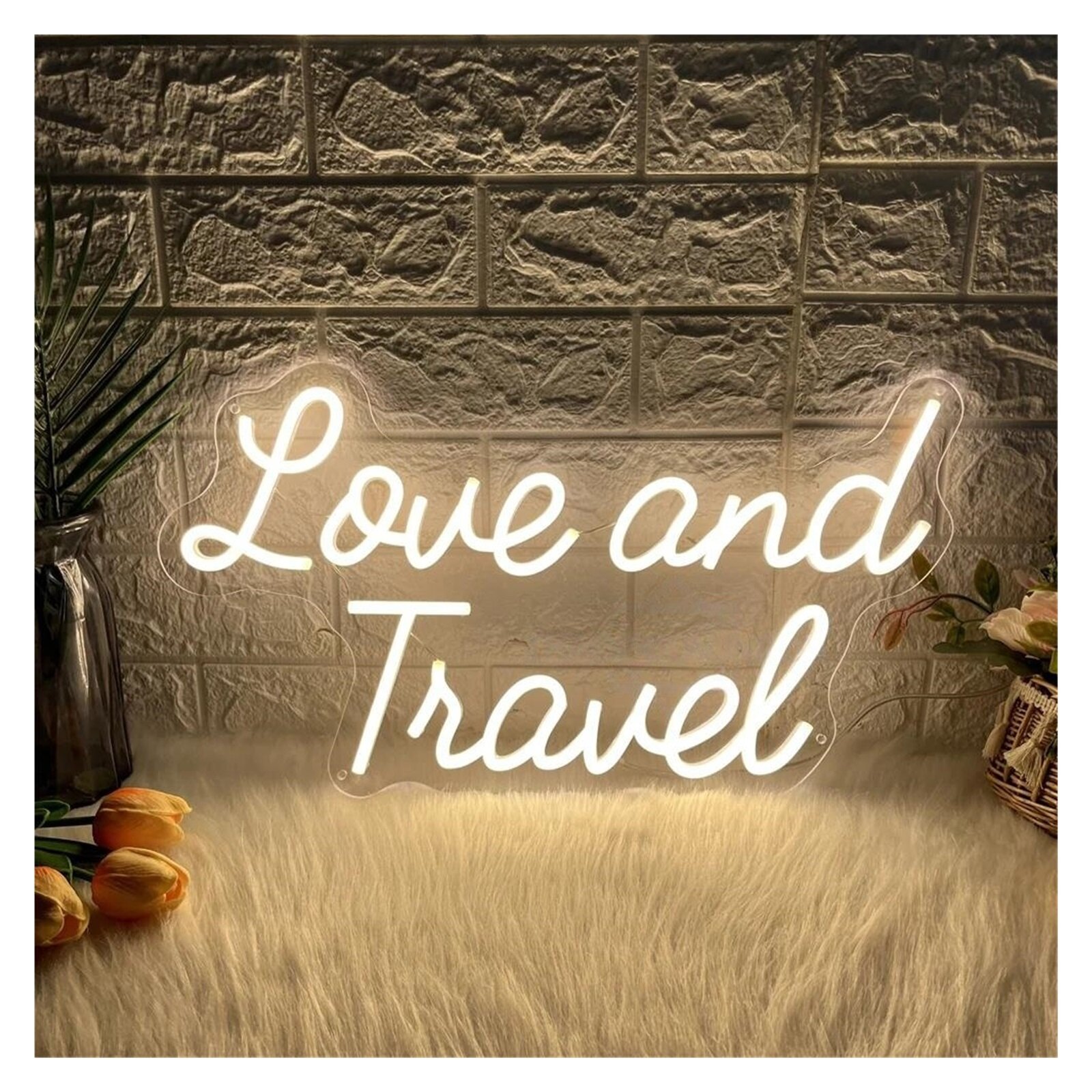 Неоновая Вывеска Love And Travel 50cm