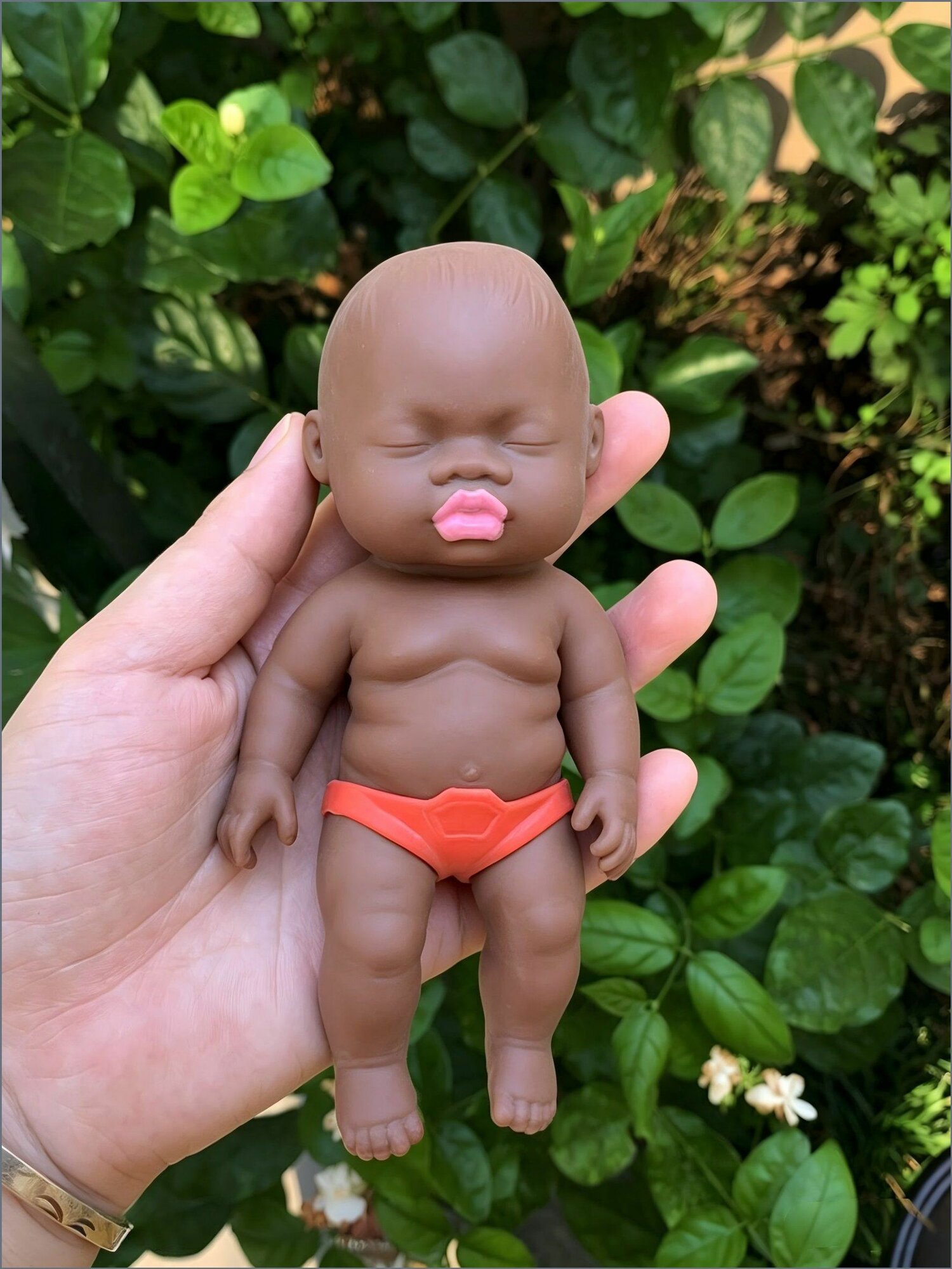 Кукла, которая быстро отскакивает назад после сжатия 14cm