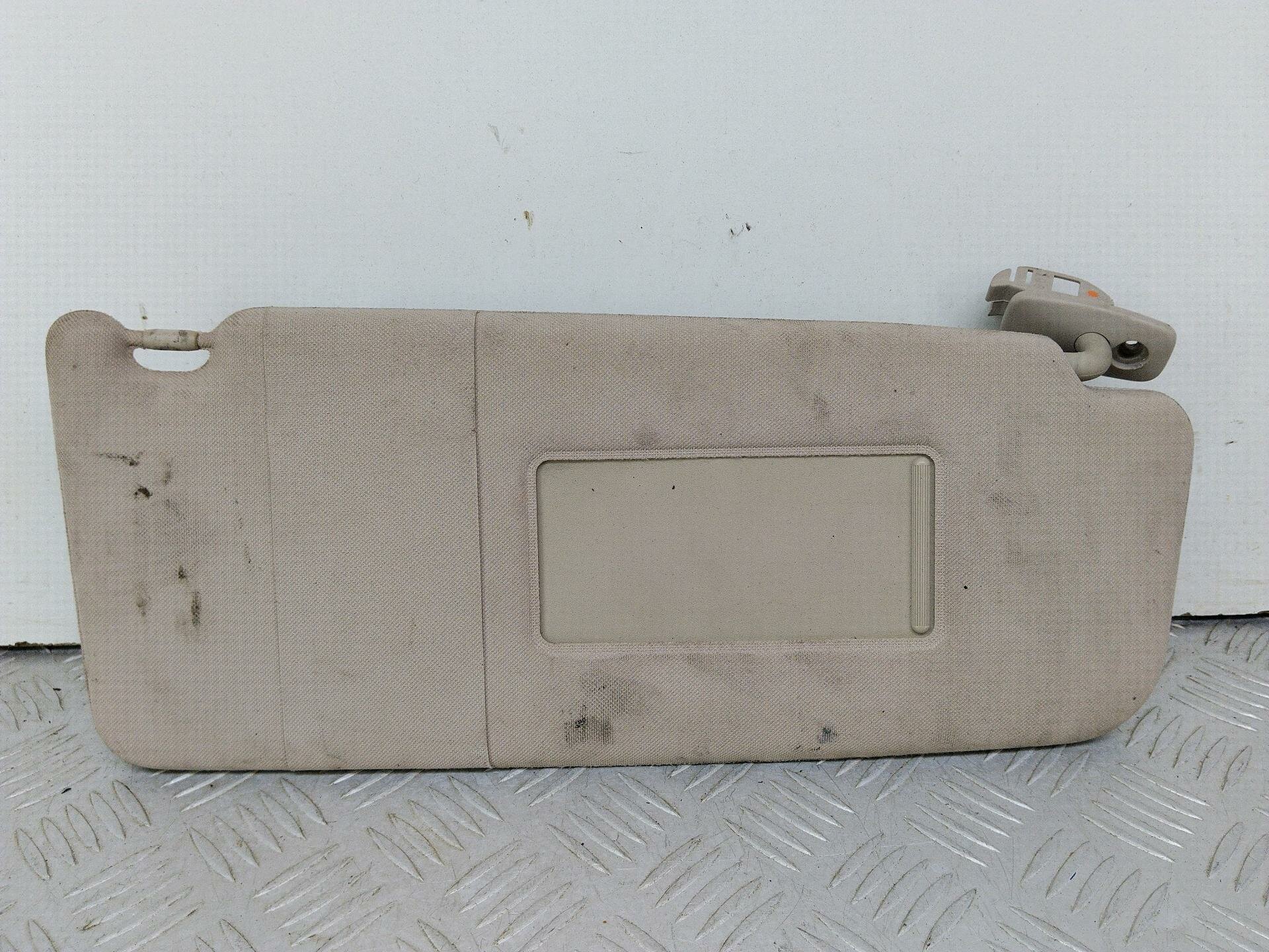 Солнцезащитный козырек правый Audi A6 C5 1998 4B0857552
