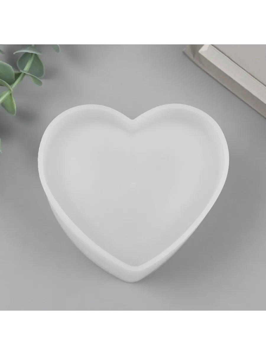 Объемный силиконовый молд «Сердечко» 8x7,5x3,9 см