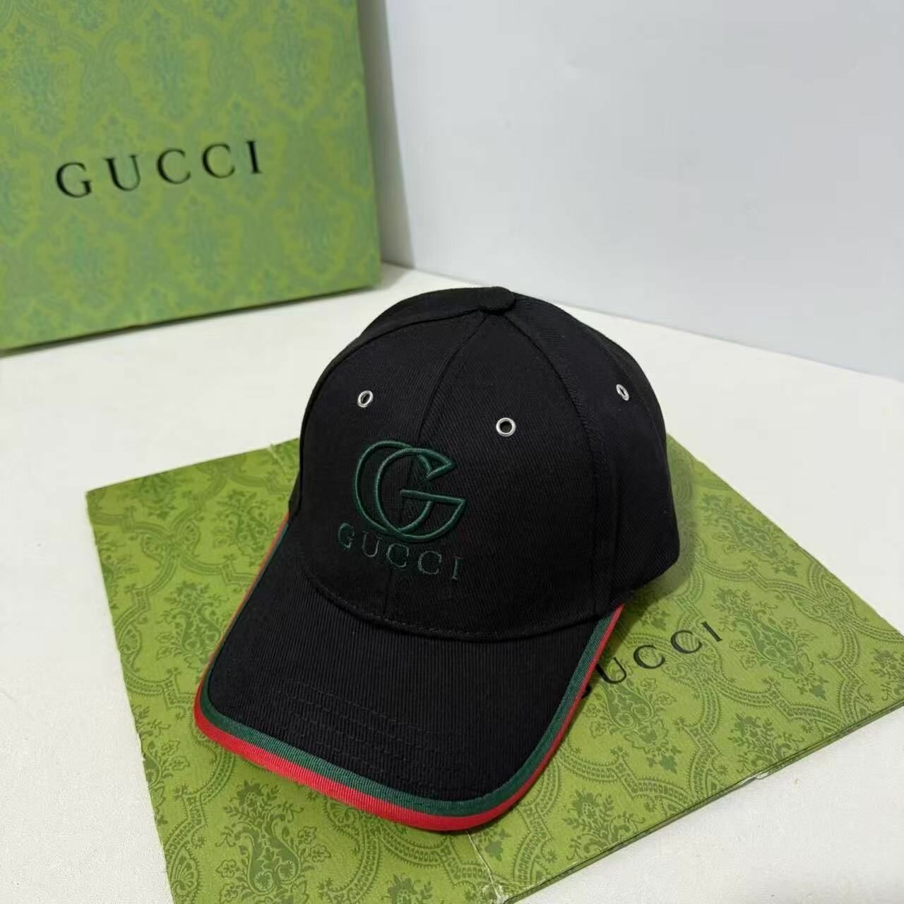 Бейсболка Gucci кепка