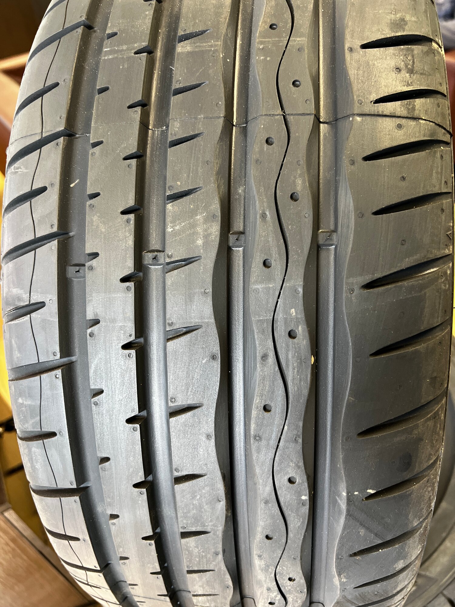 Laufenn Z Fit EQ 245/45 R19 102Y