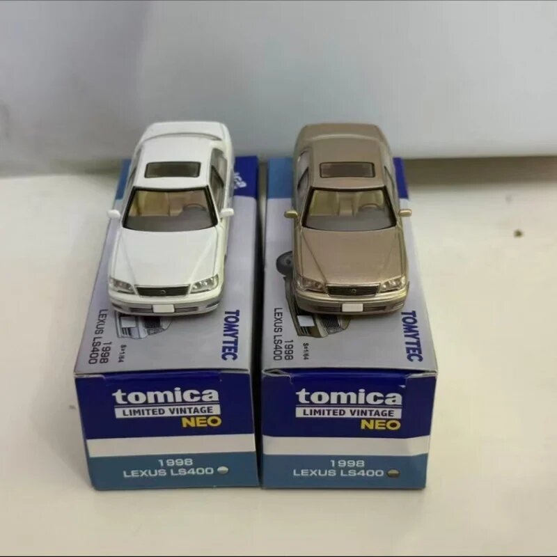 TLV 1:64 Lexus LS400 металлическая модель автомобиля Two vehicles