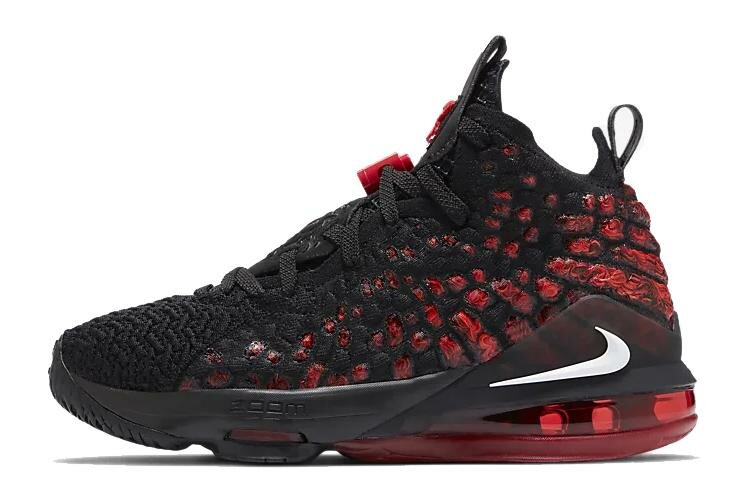 Кроссовки LeBron 17