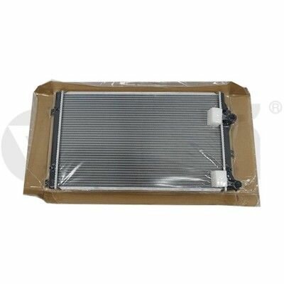 Радиатор VIKA 11211011901 Audi A3, Skoda Octavia II, Superb II, Vw Caddy III, Iv, Golf 5, 6, Jetta, Passat B6, B7, Touran 03-15 Пайка