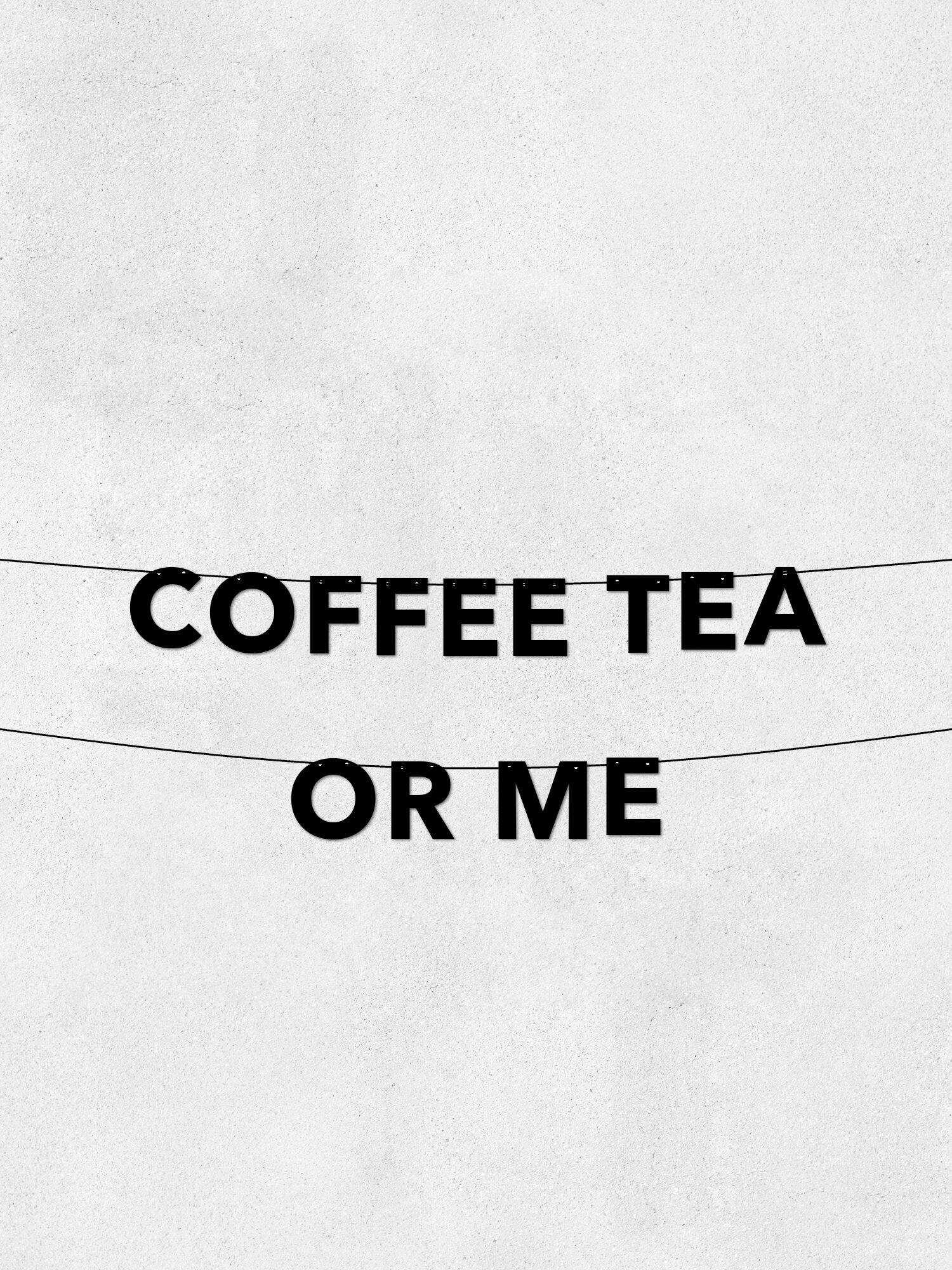 Гирлянда из букв Coffee Tea or Me Стильный декор для кафе и баров, долговечный материал, высота 10 см