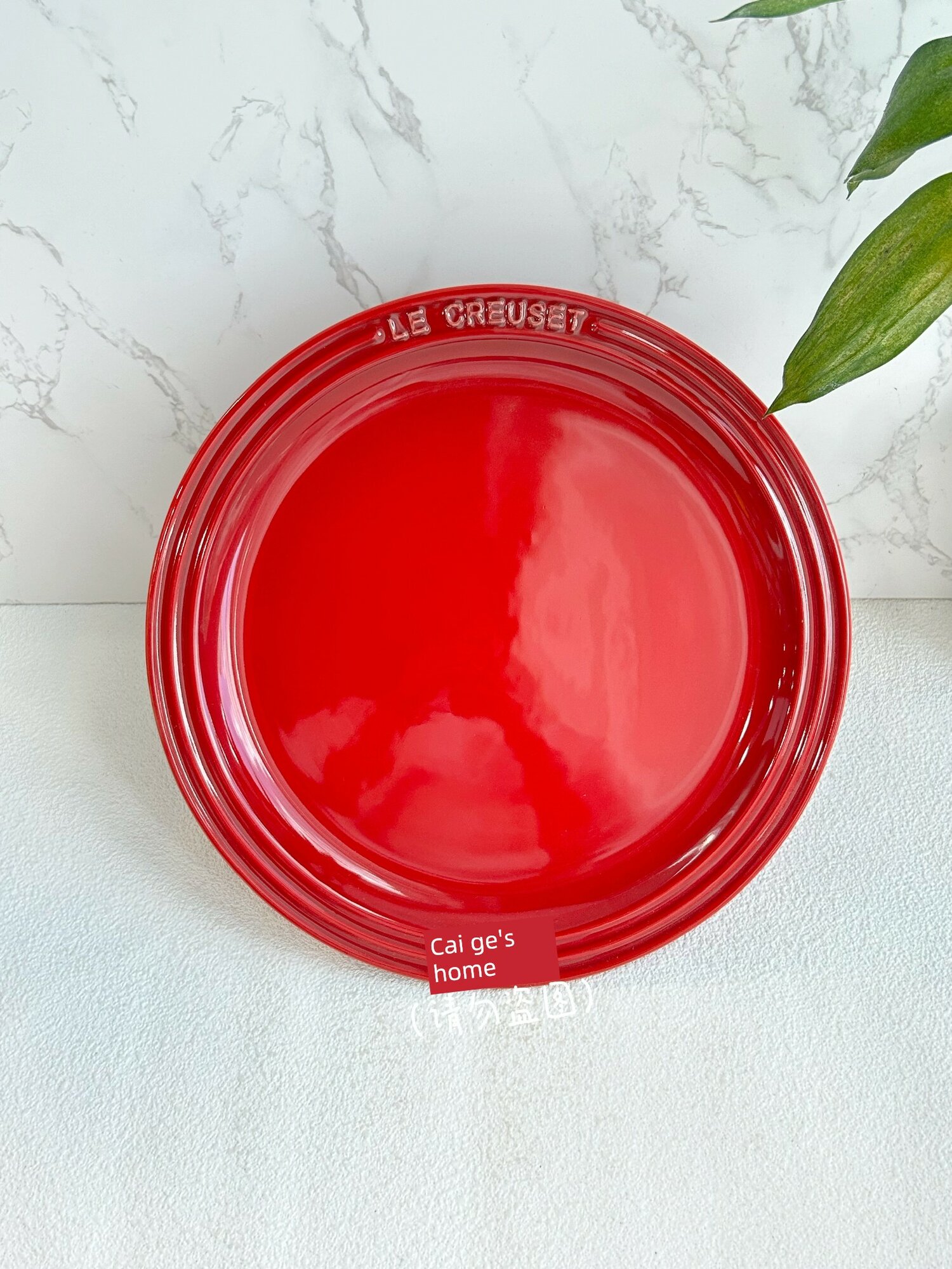 Премиум тарелка Le Creuset из эмалированного чугуна, круглая, 27 см, вишнево-красный цвет, одиночная