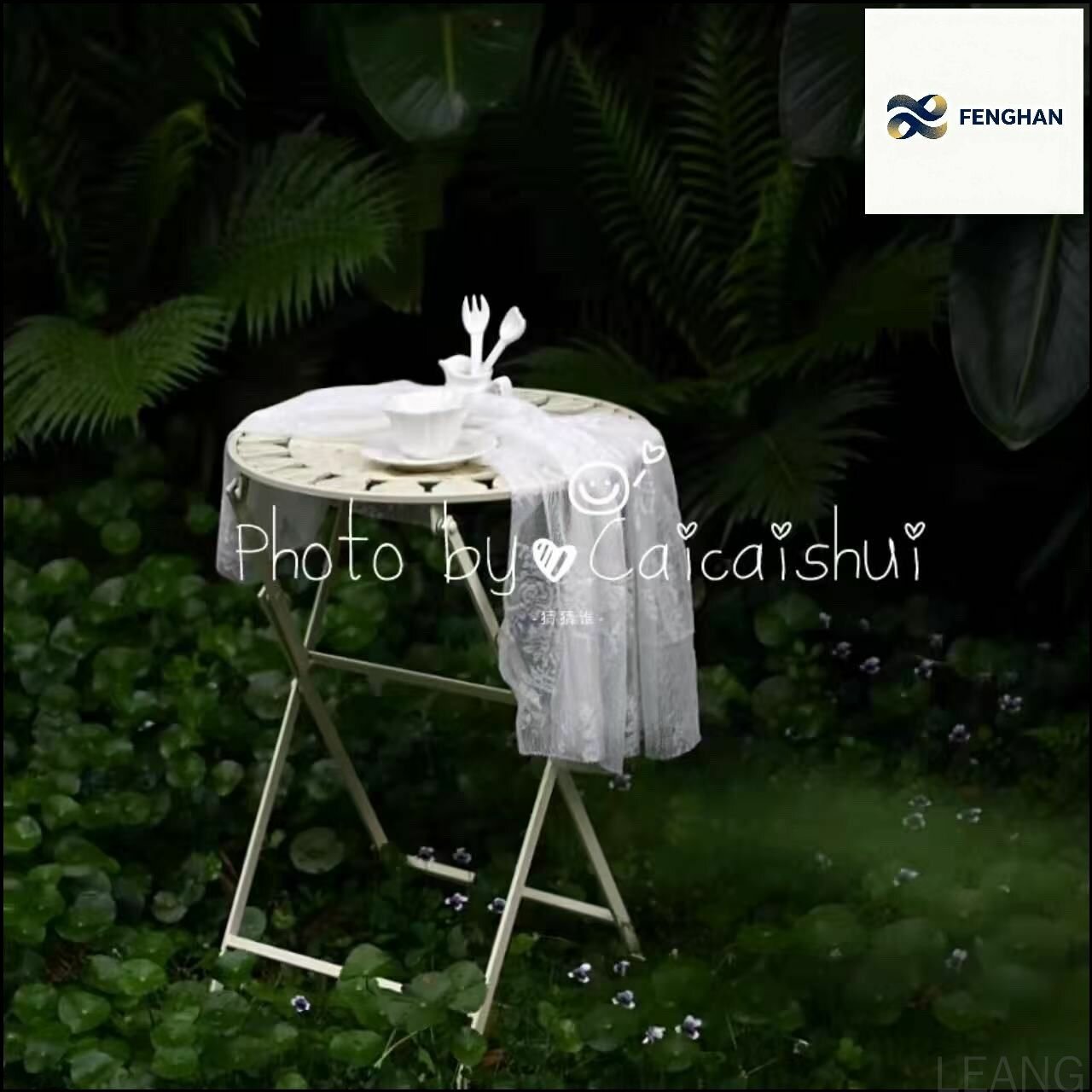 Премиальный стол для сада