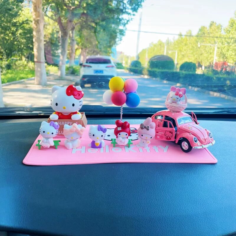 Комплект для салона автомобиля в красной коробке: 6 кошачьих стульев с розовой машинкой, шариками и KT-подкладом