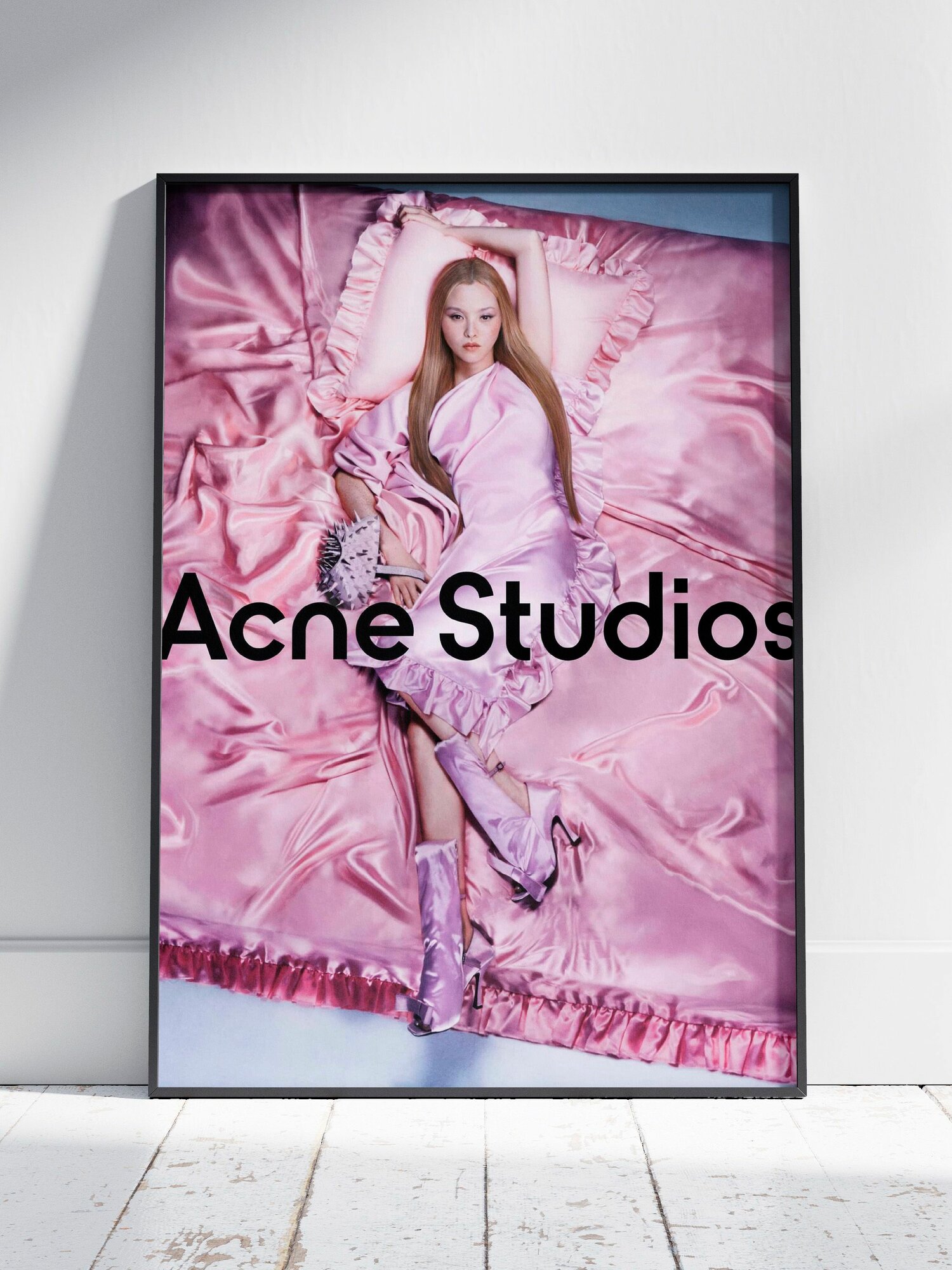 Плакат на стену для интерьера Акне Студиос (Acne Studios 5) - Постер по модели, бренду и моде формата A4 (21x30 см)