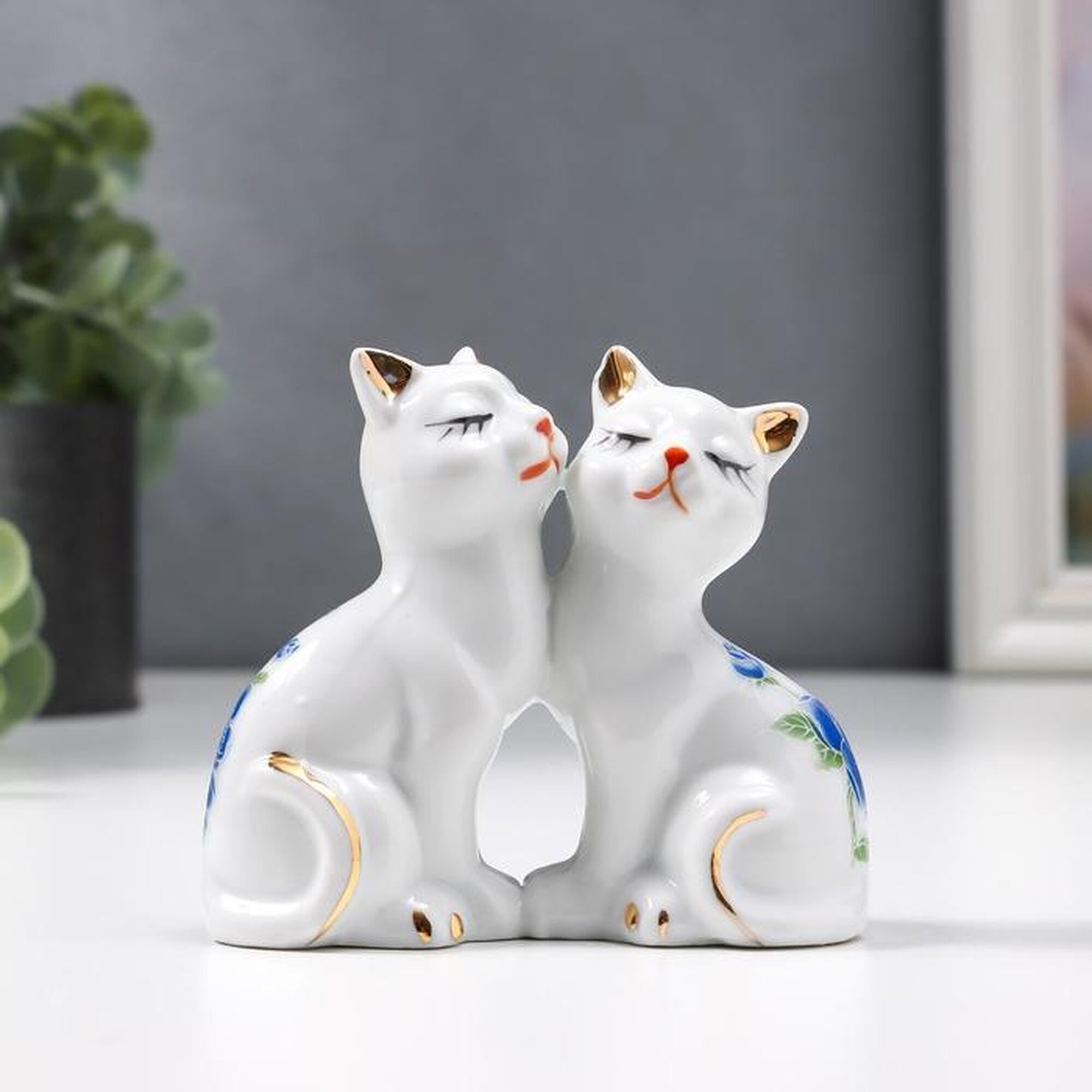 Сувенир Сима-ленд "2 котенка в цветочек", фарфор, высота 7 см