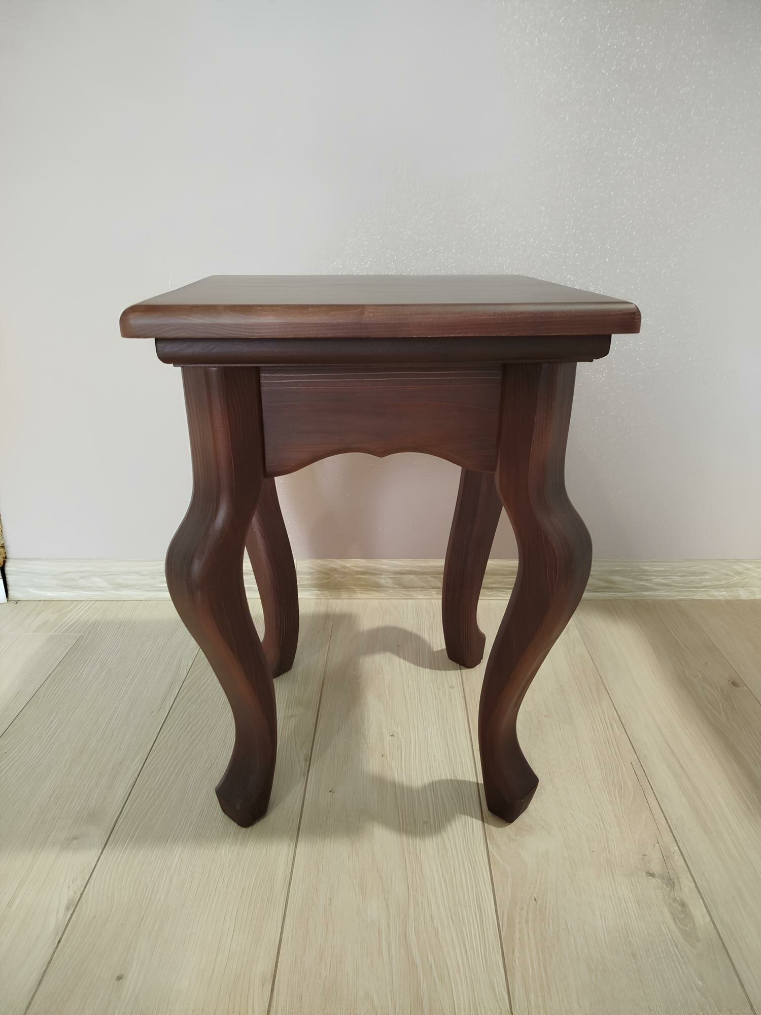 Табурет классический для кухни, деревянный, универсальный, ручной работы, цвет шоколад, 33*33*45