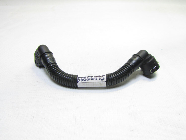 Трубка картерных газов 55556495 Chevrolet Aveo Т255-300 Cruze Orlando Opel Astra J