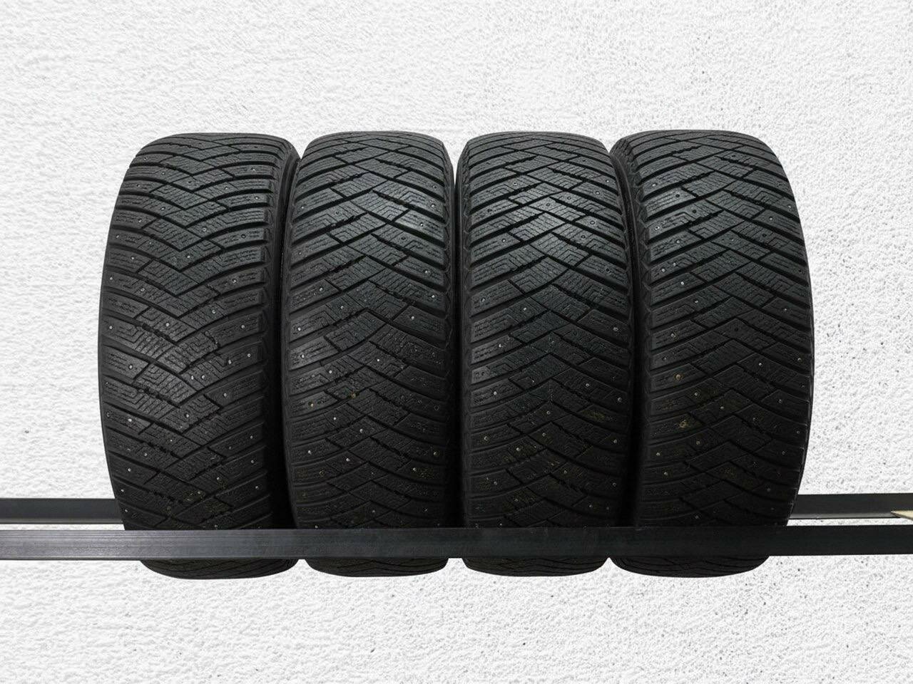 Зимние шины шипованные Goodyear UltraGrip Ice Arctic SUV 265/60 R18 25% износ TSB048764