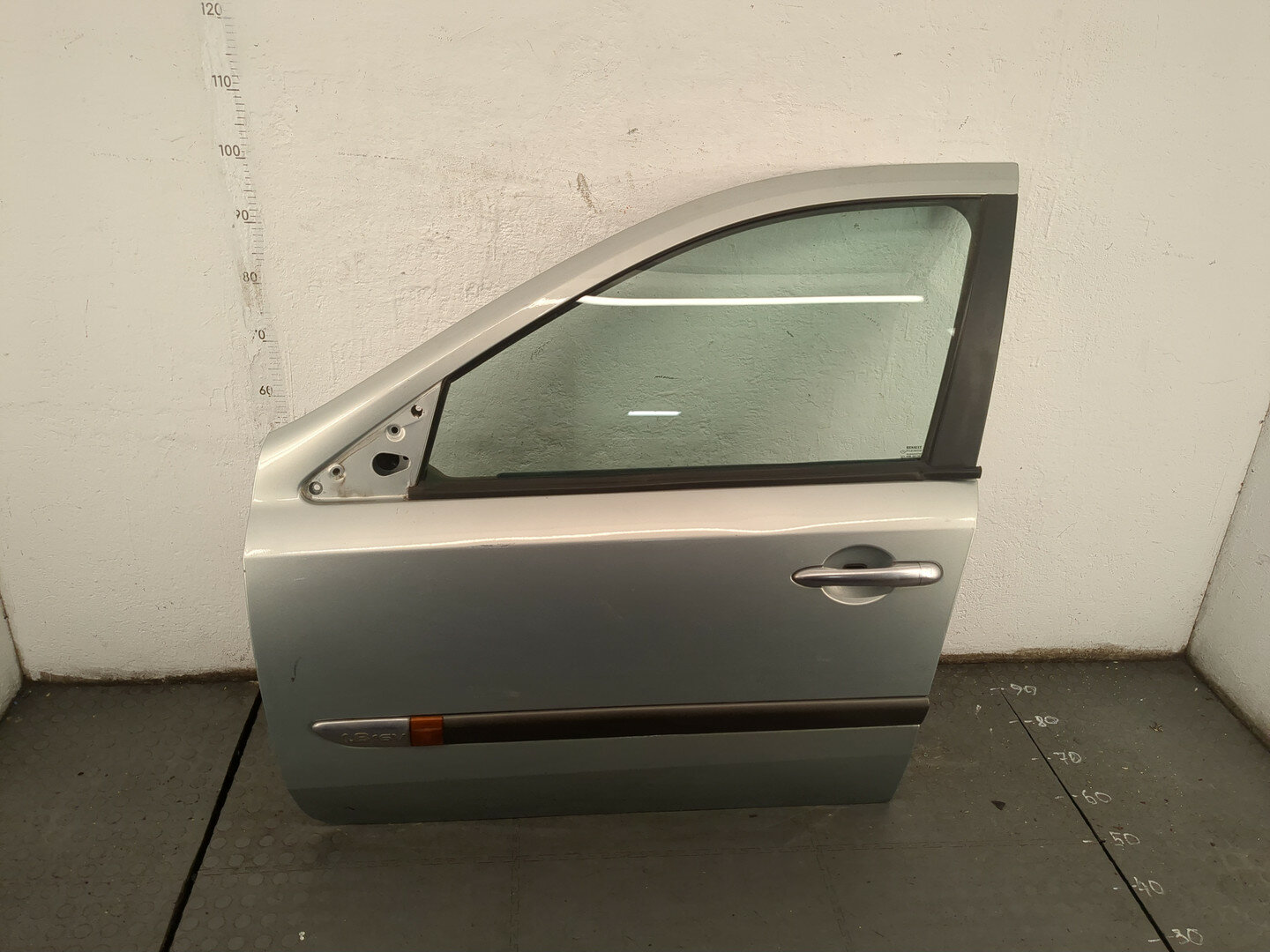 Дверь боковая (легковая) левая передняя Renault Laguna 2 Б/У