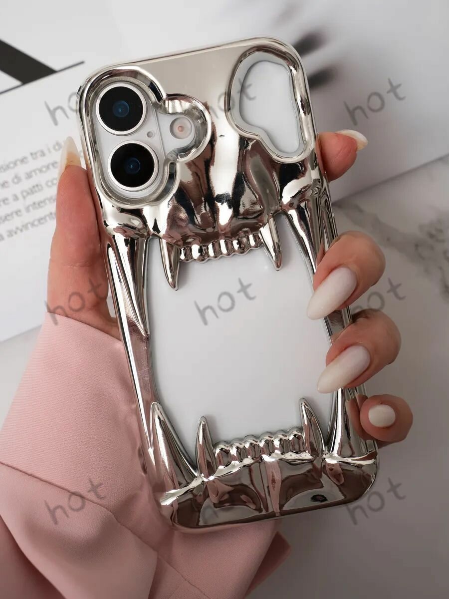 Чехол на iPhone 16 стильный